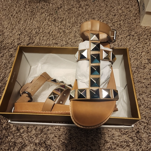 Steve Madden | Shoes | Steve Madden Tan Sandals | Poshmark